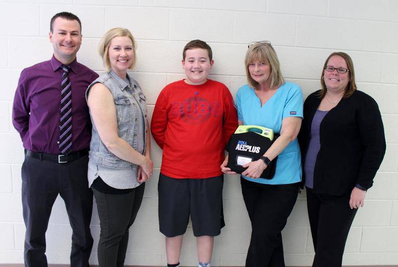 Plainfield middle school staff revives collapsed 6th grader using AED ...