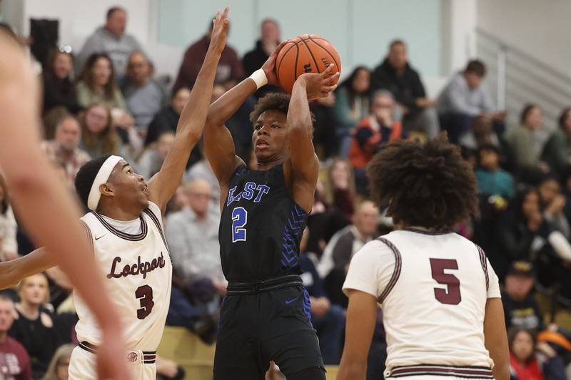 Photos: Lincoln-Way East vs. Lockport Boys Basketball – Shaw Local
