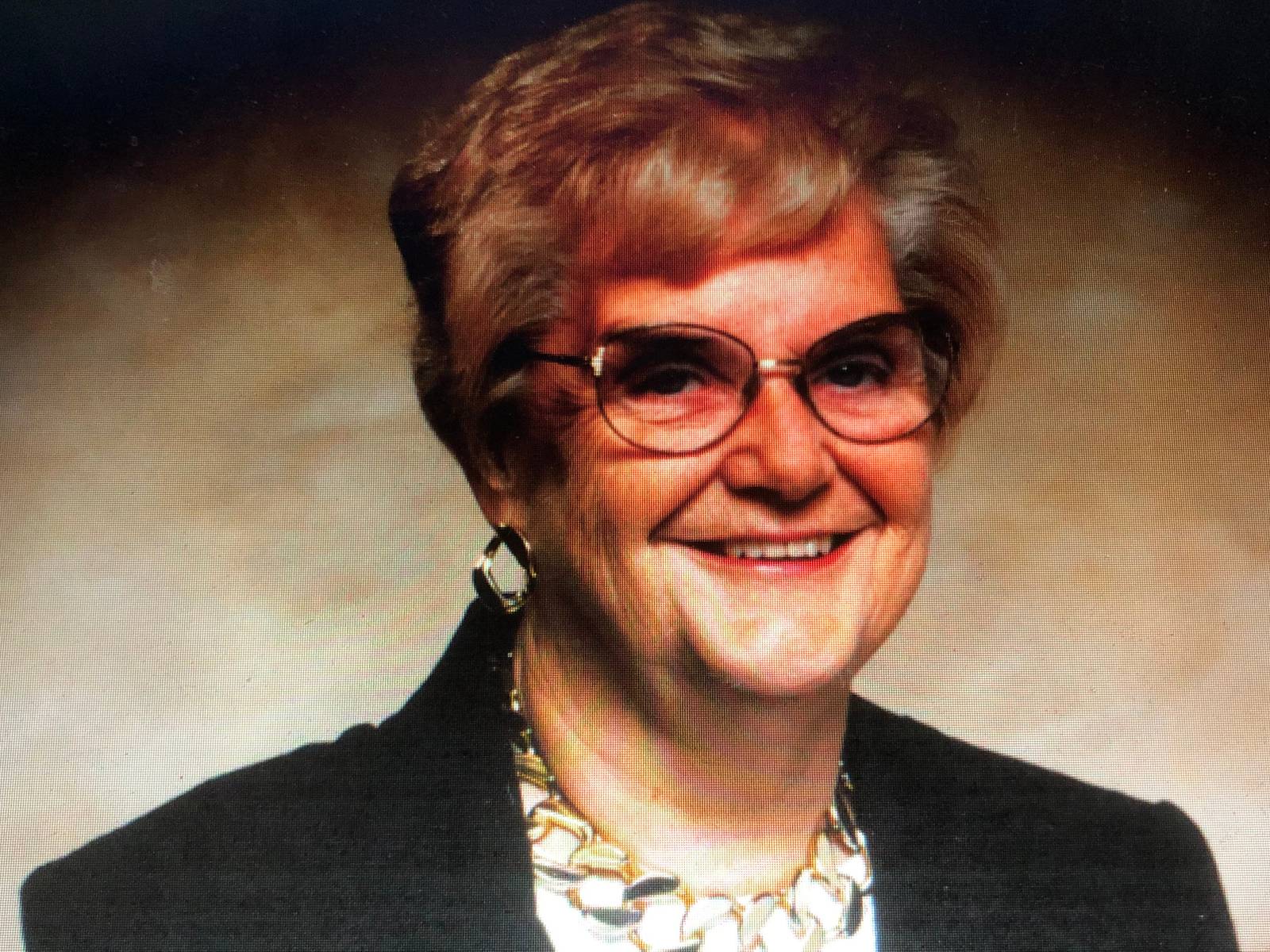 Betty Cheever, Downers Grove’s first woman mayor, dies – Shaw Local