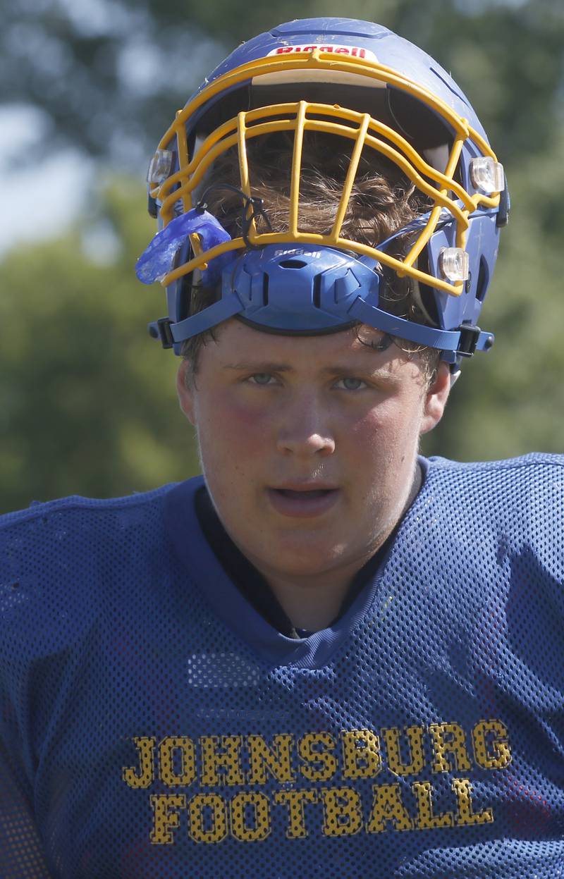 Photos: Johnsburg summer football practice – Shaw Local