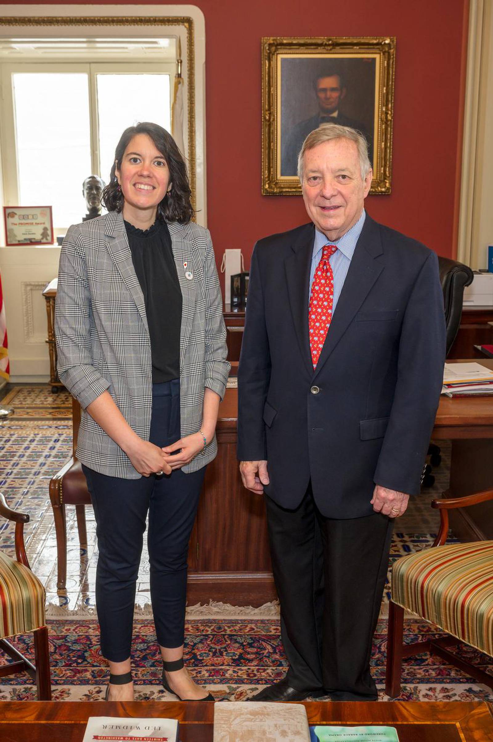 Oregon teacher Kimberly Radostits meets Sen. Durbin during visit to ...