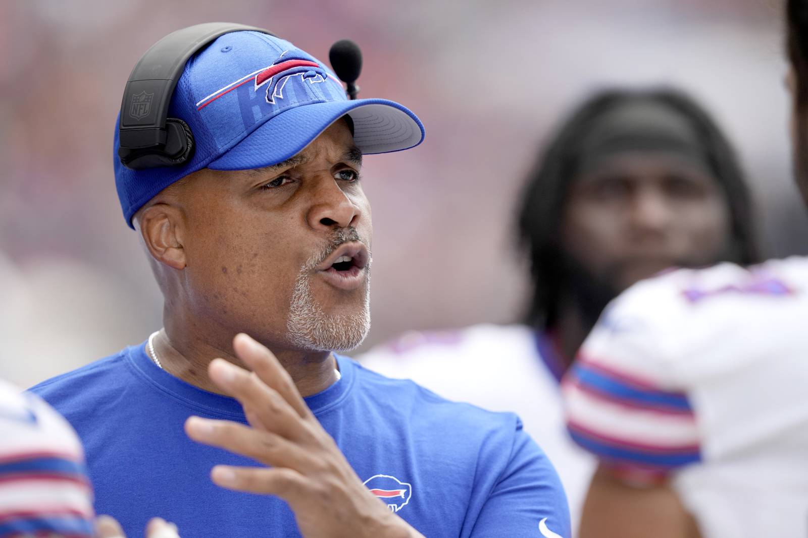 Chicago Bears to hire Eric Washington as defensive coordinator, per ...