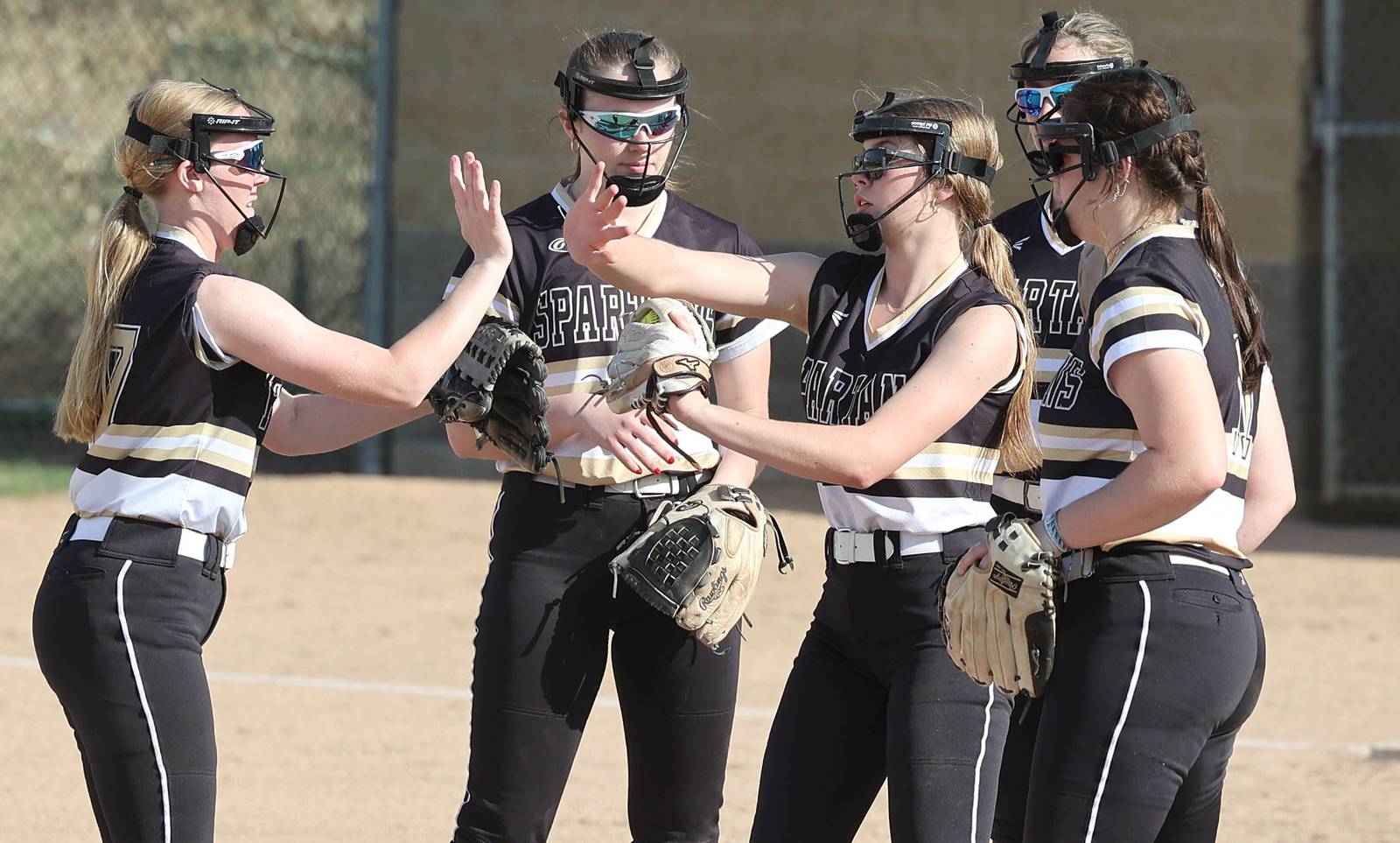 Photos: Sycamore softball hosts LaSalle-Peru – Shaw Local