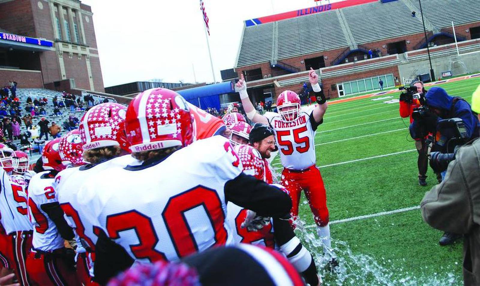 Forreston Cardinals win 1A state football – Shaw Local