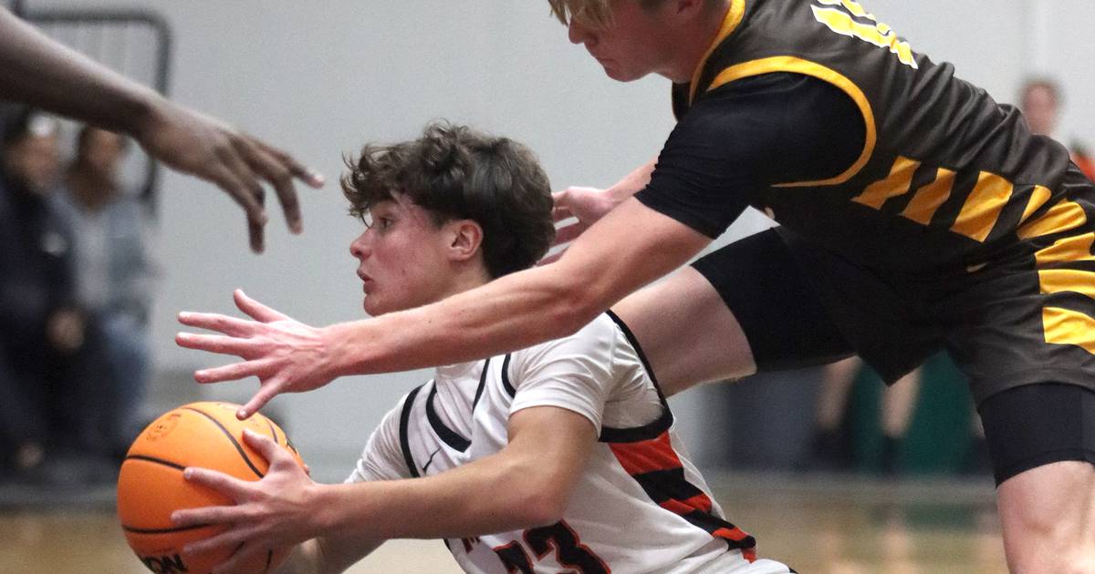 Photos: Jacobs vs. McHenry in Fox Valley Conference boys basketball ...