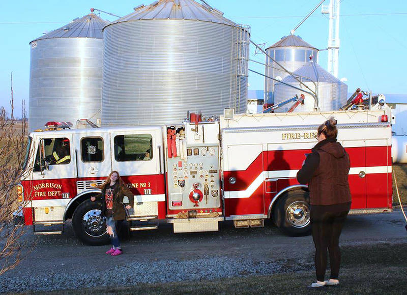 Morrison firefighters deliver birthday cheer – Shaw Local