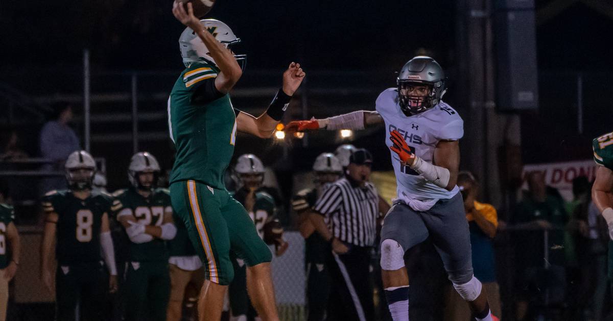 Jared Badie’s spectacular strip highlights Oswego East ‘D’ big night at ...