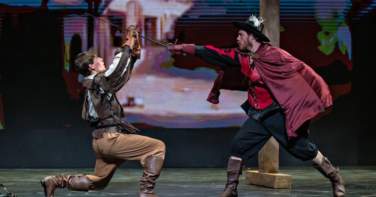 ‘Three Musketeers’ lunges into high adventure in Woodstock – Shaw Local