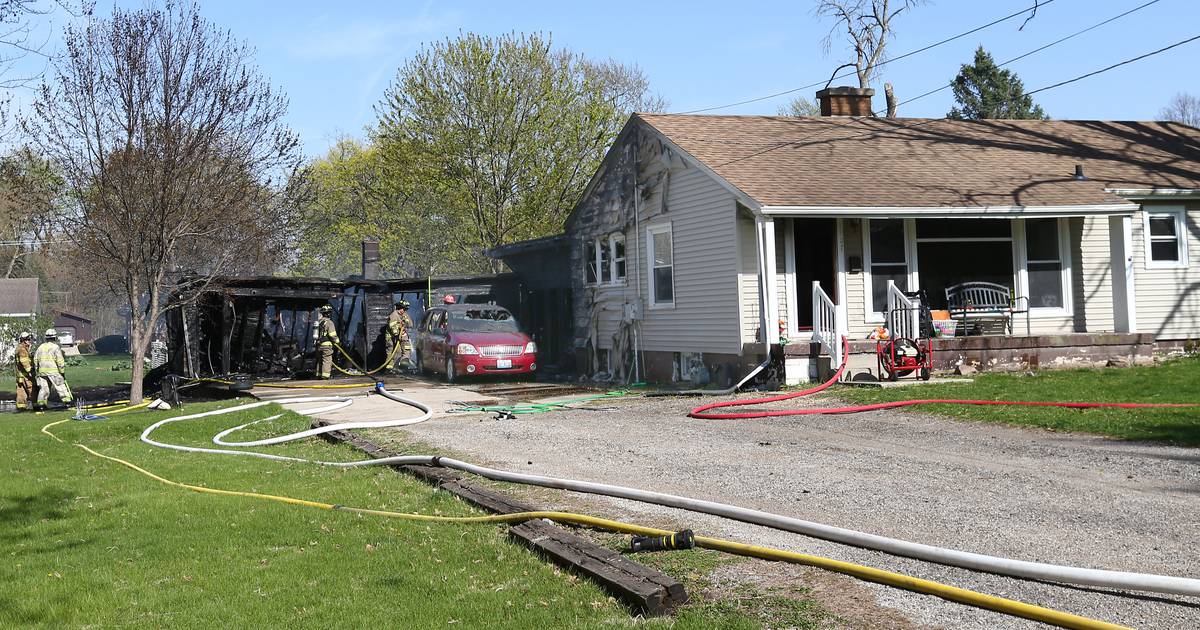 Photos: Area firefighters battle garage fire in Mendota – Shaw Local