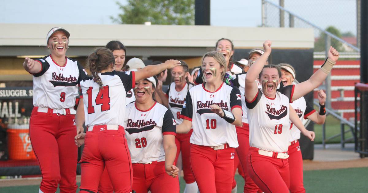 Photos: Class 4A State softball semifinal- Barrington vs Marist – Shaw ...