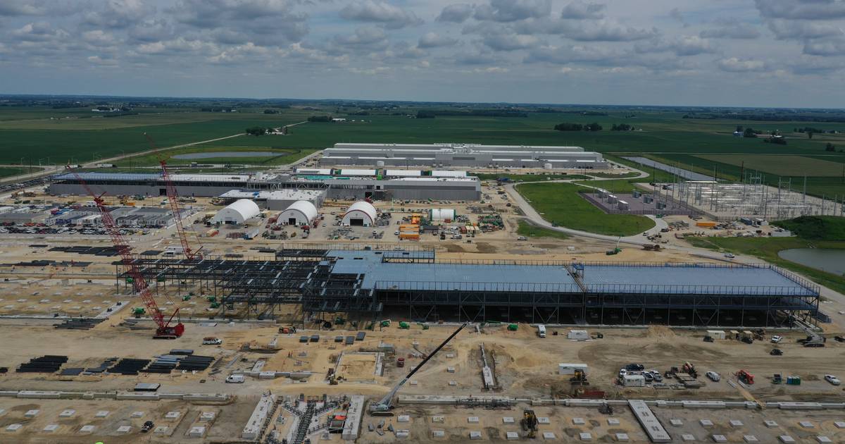 Photos: Progress continues on Meta DeKalb Data Center – Shaw Local