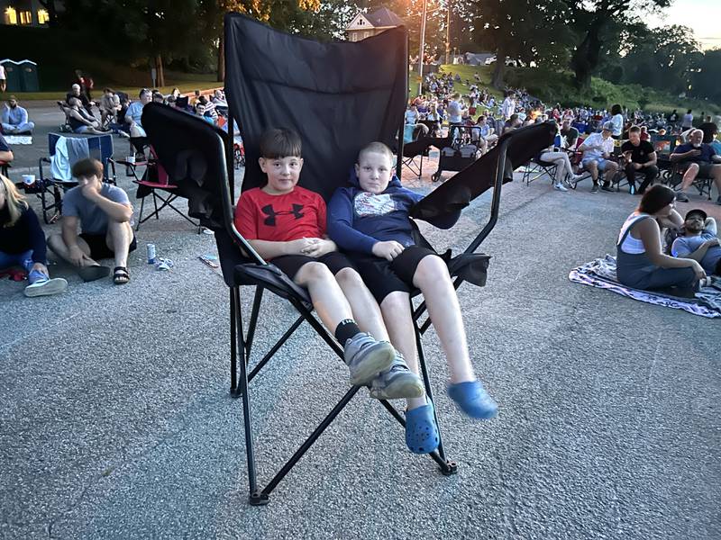 Photos: Prophetstown fireworks a hit with crowd – Shaw Local