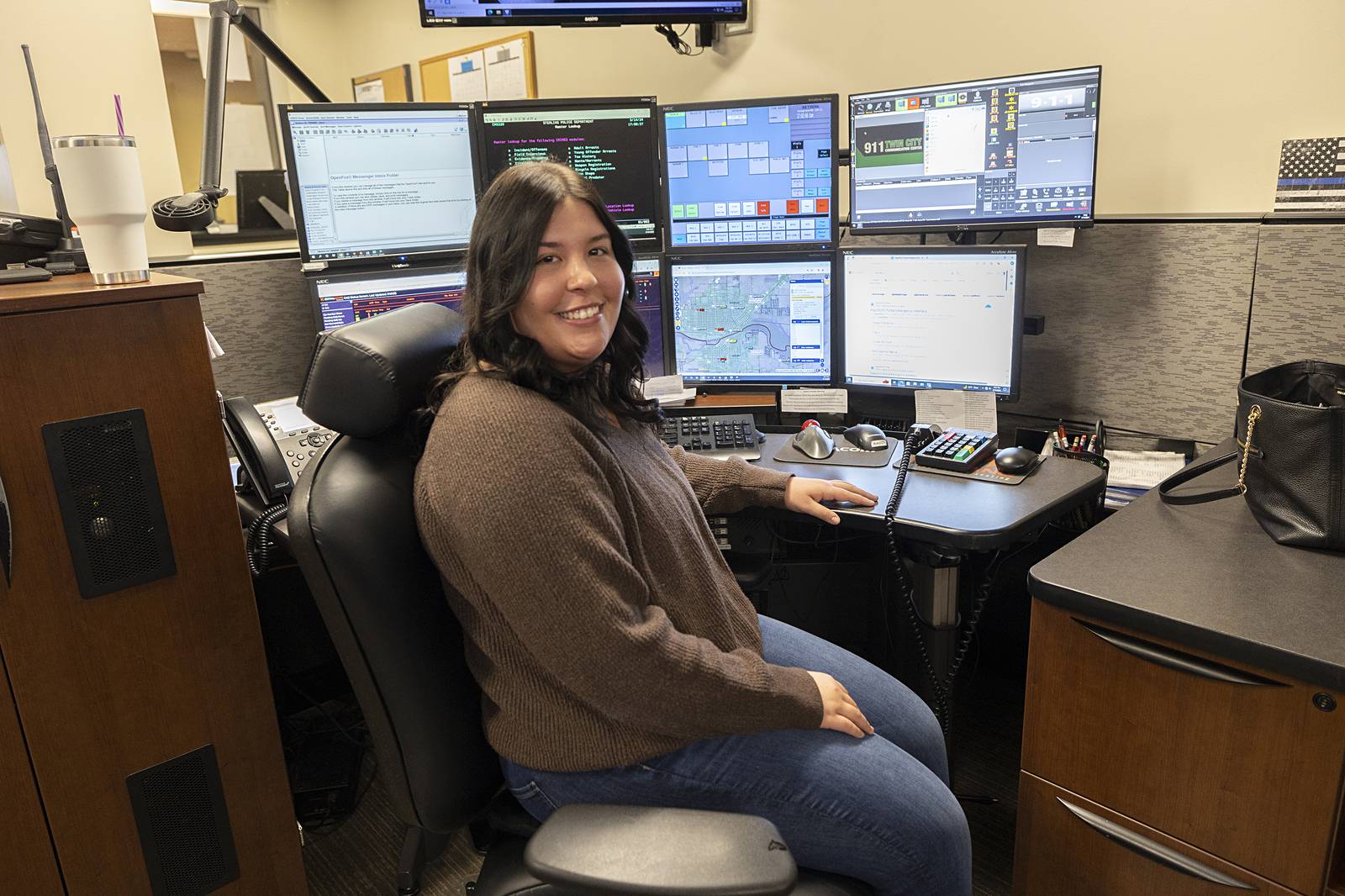 At 20 years old, 911 dispatcher has a ‘poise you can’t train’ – Shaw Local
