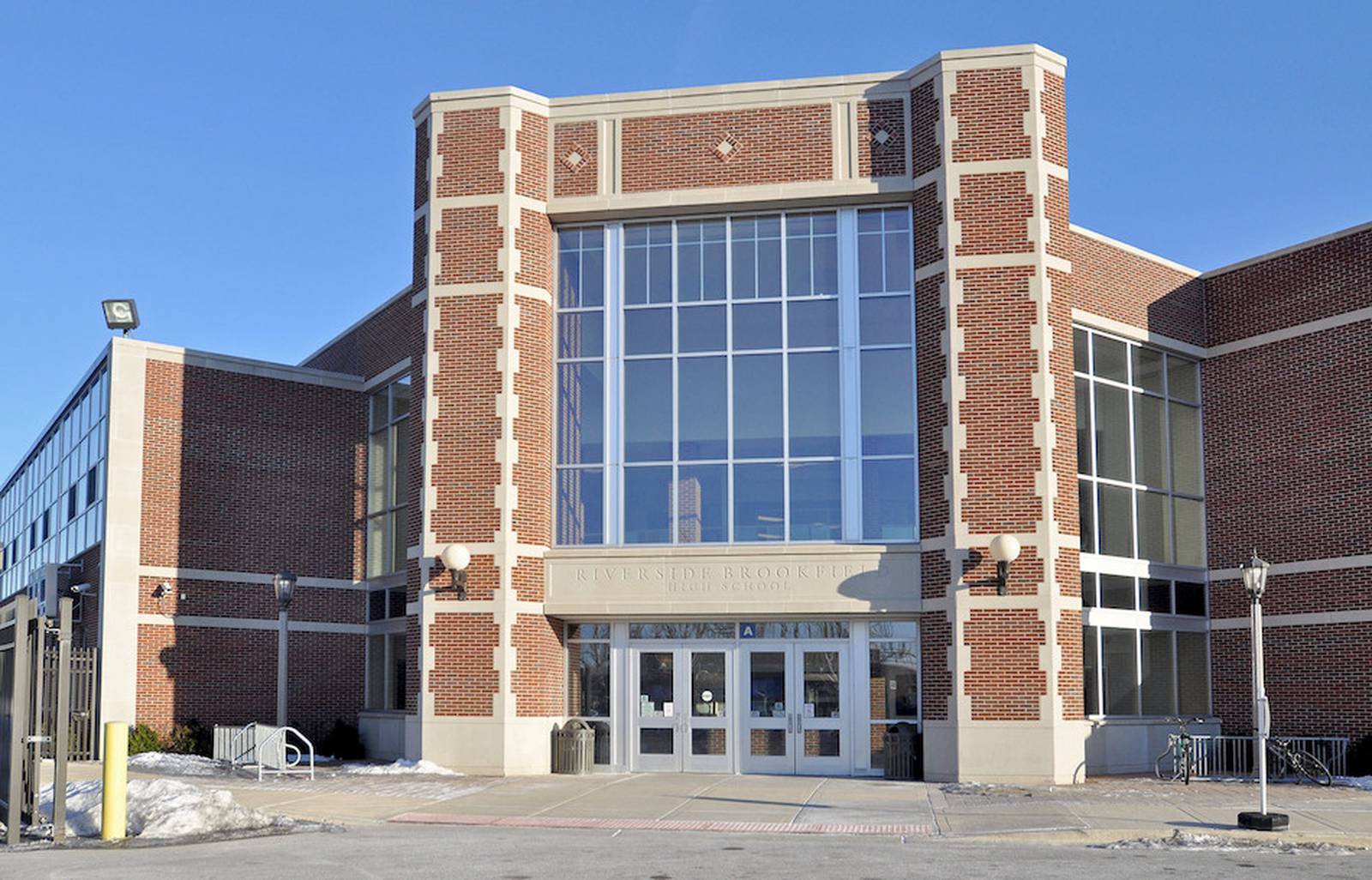 Riverside Brookfield High School names interim principal – Shaw Local