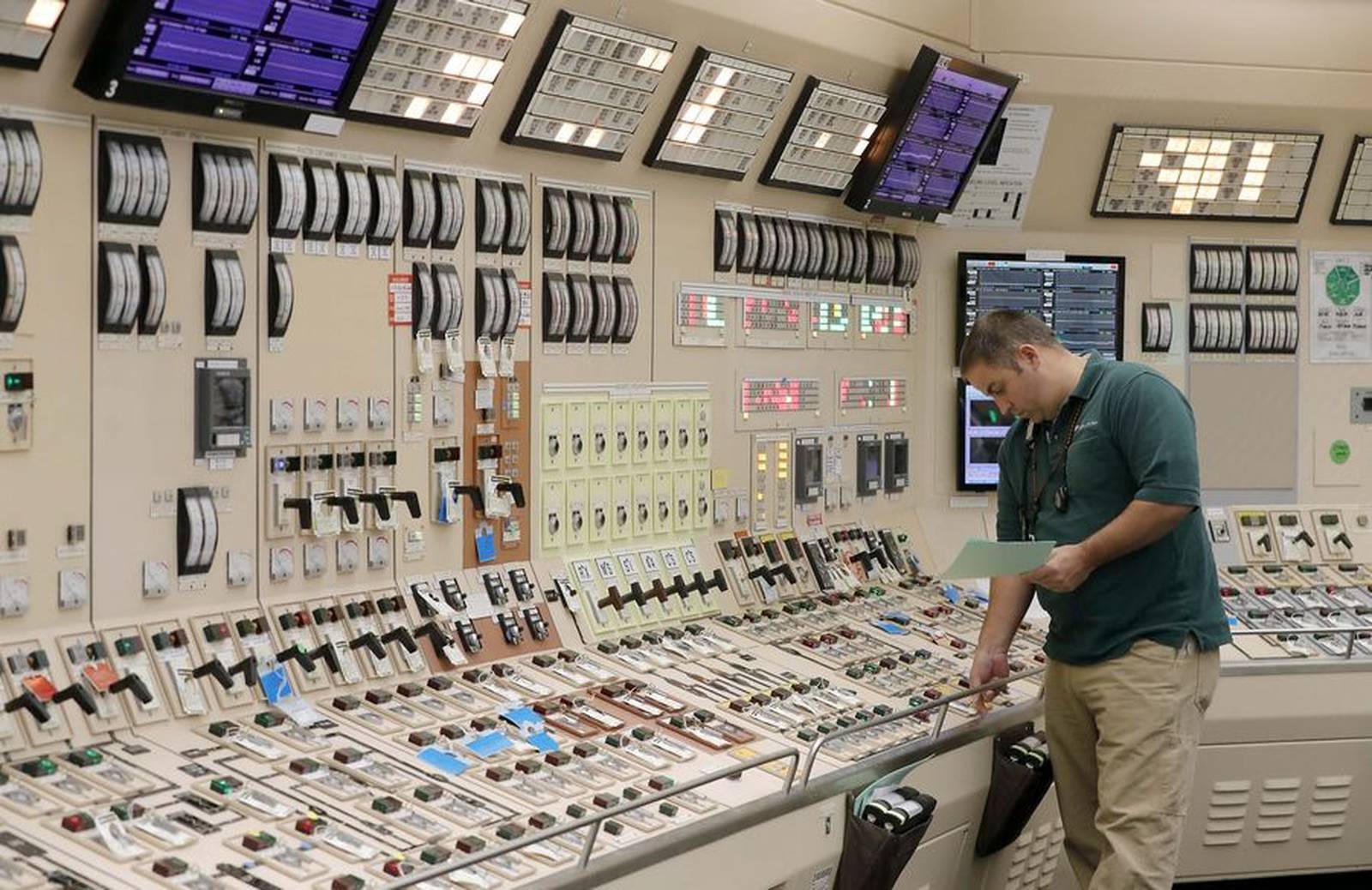 Nuclear power in Illinois: Behind the scenes at Byron Generating ...