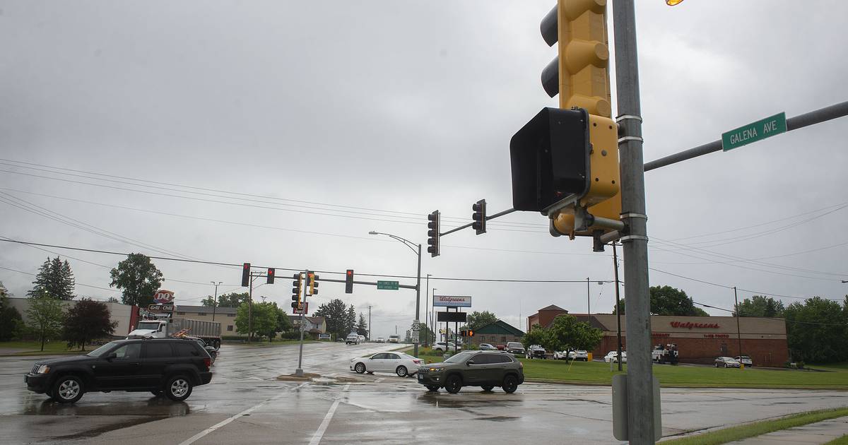 Dixon holds off on license plate-scanning cameras – Shaw Local