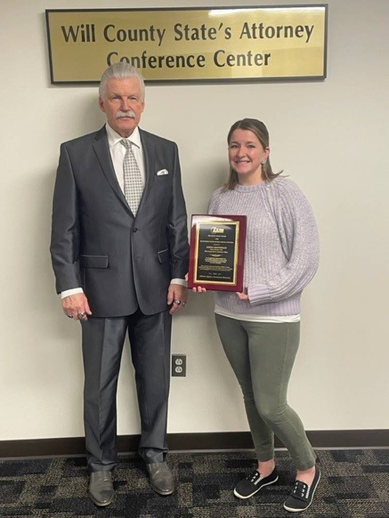 Joliet woman honored for advocacy work for victims of DUI crashes ...