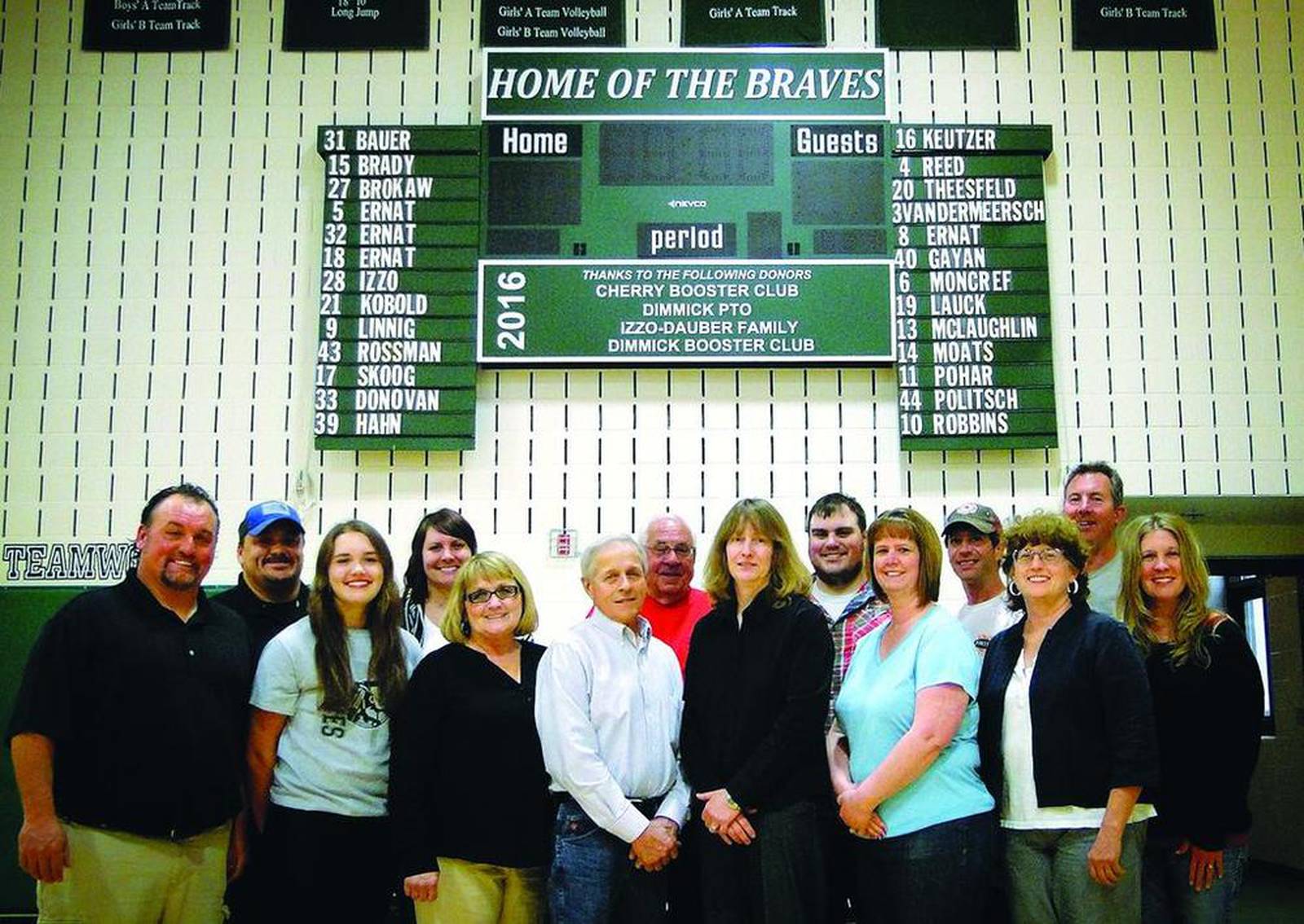 Dimmick School receives donation for scoreboard – Shaw Local