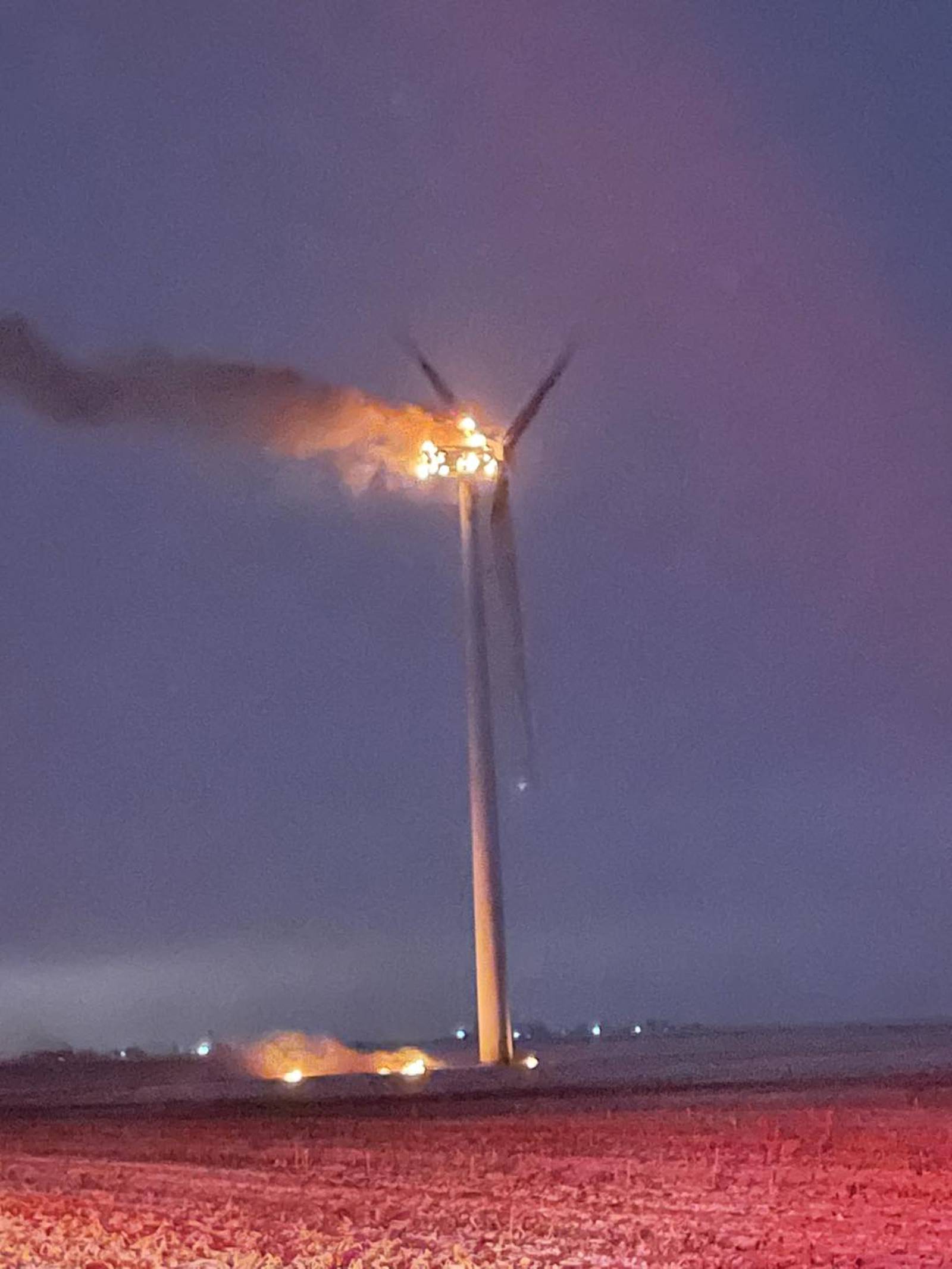 Wind turbine catches fire near Mendota – Shaw Local