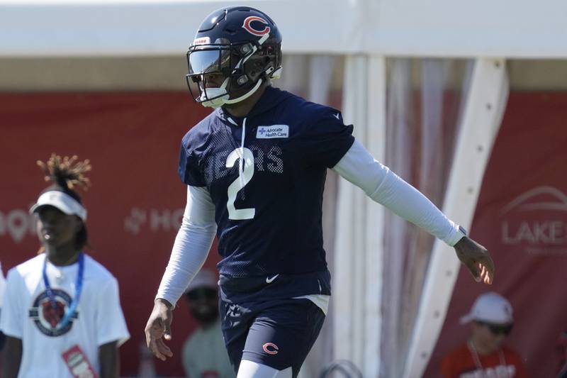 DJ Moore battles Jaylon Johnson: Chicago Bears training camp report for ...