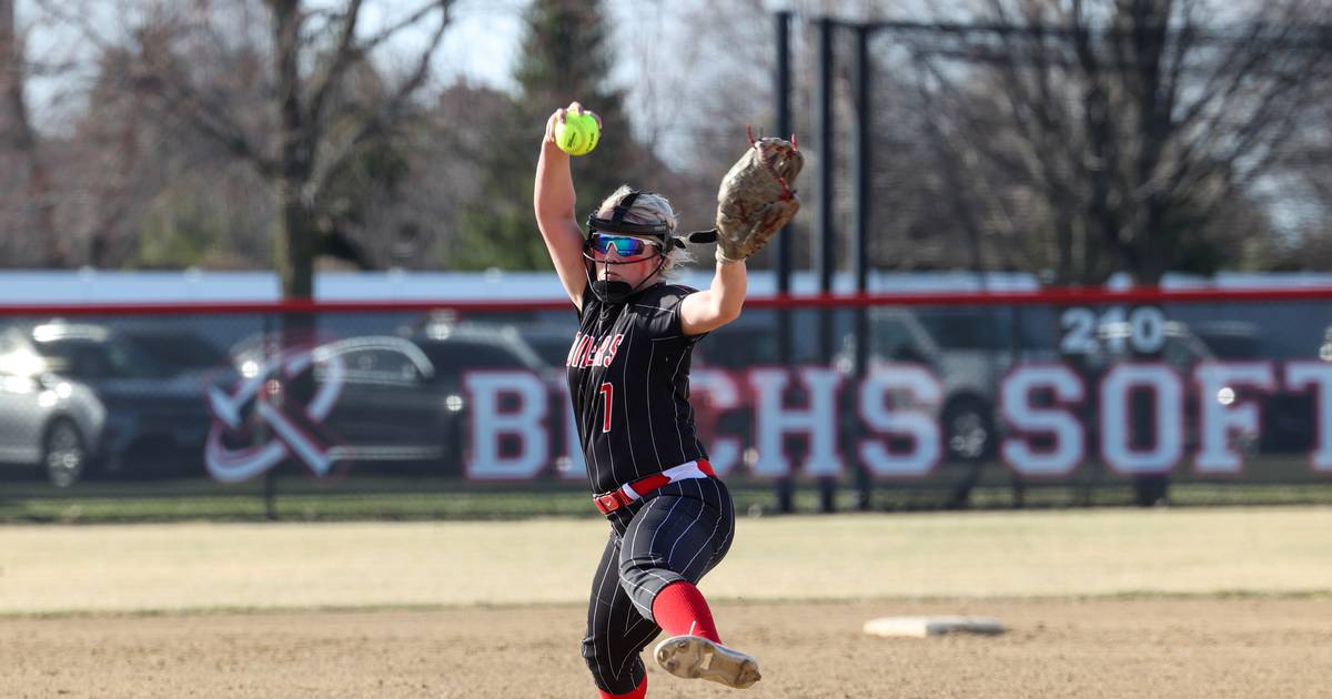 Lydia Hammond dominant as Bradley-Bourbonnais cruises to season-opening ...