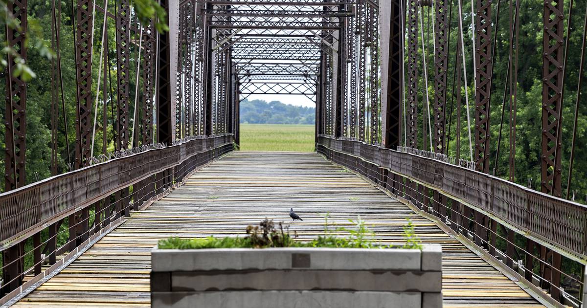 Photos: Historic Lyndon Bridge – Shaw Local