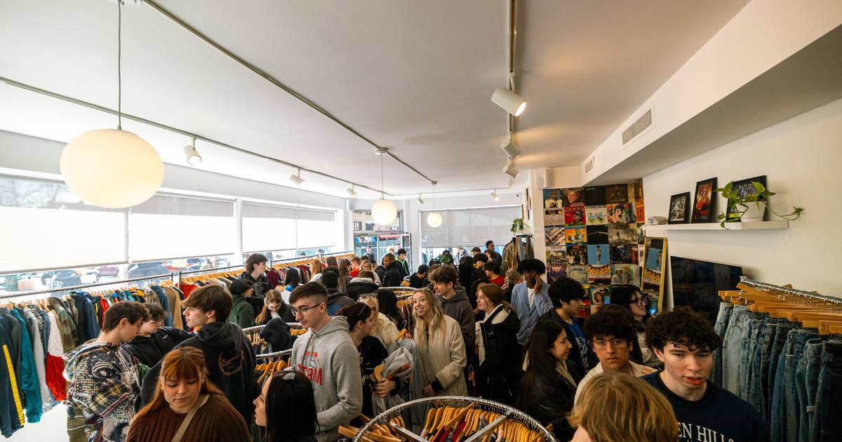 Lost trends come back to life with local vintage and consignment stores ...