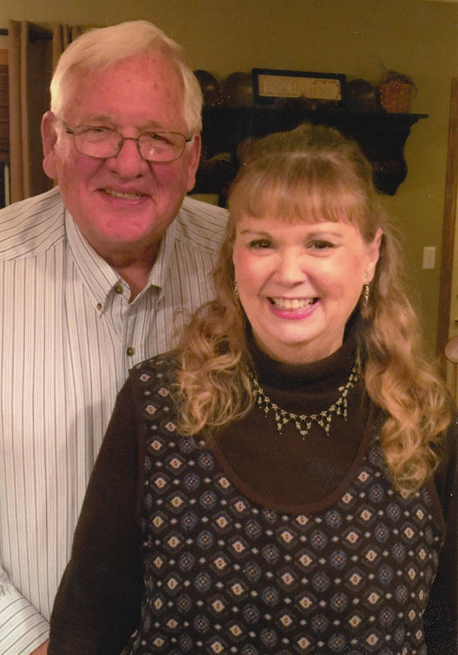 Lauritzens celebrate 50th wedding anniversary – Shaw Local