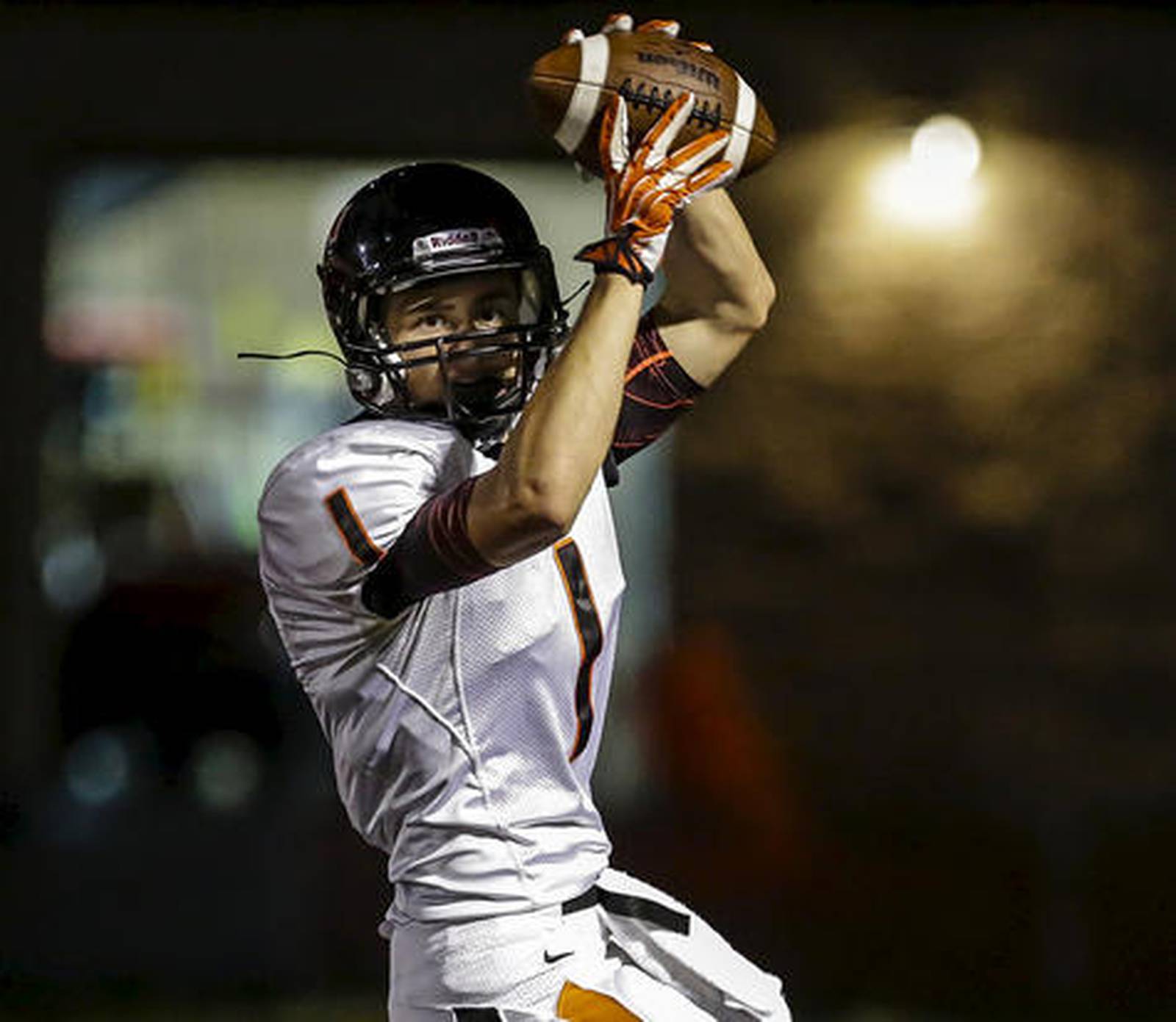 Ortner’s 19 receptions Friday led Crystal Lake Central – Shaw Local