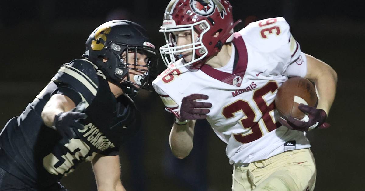 Morris football geared up for long trip to Centralia for Class 5A ...