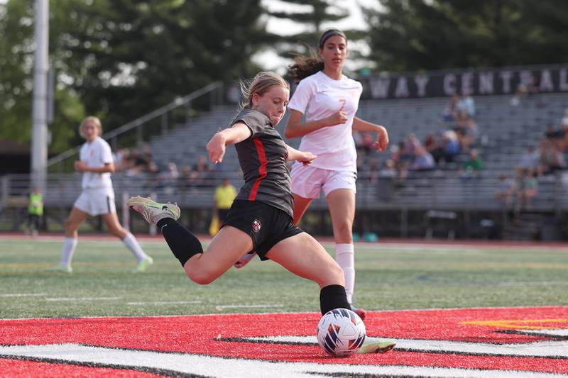 Photos: Shepard vs. Lincoln-Way Central Girls Regional Soccer – Shaw Local