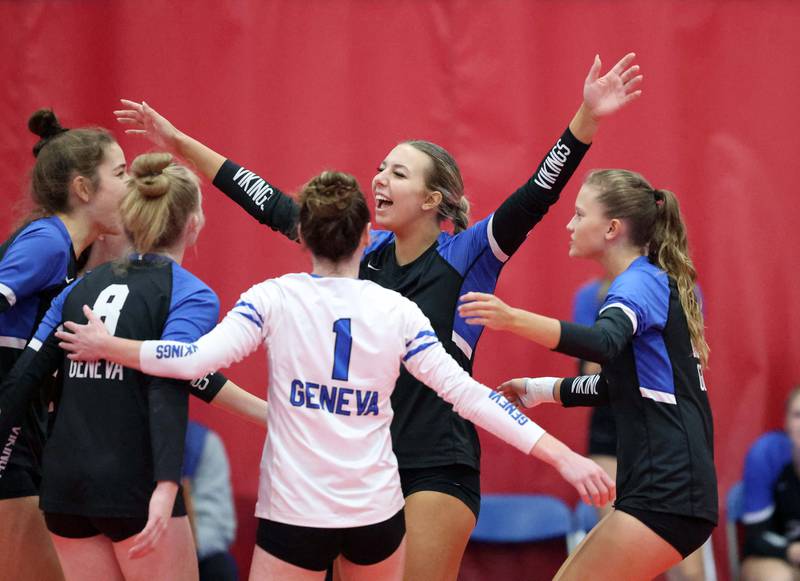 Girls volleyball: Benet rallies past Normal West to take Scholastic Cup ...