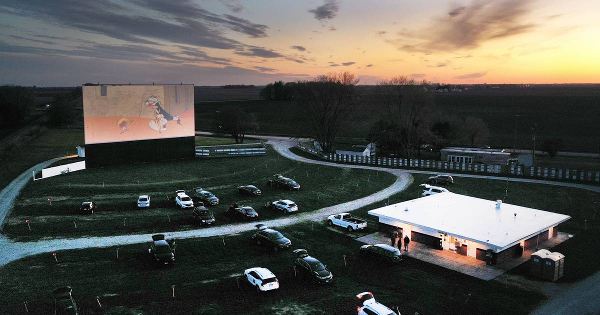 Photos: Route 34 Drive-In opens for the 2024 season in Earlville – Shaw ...