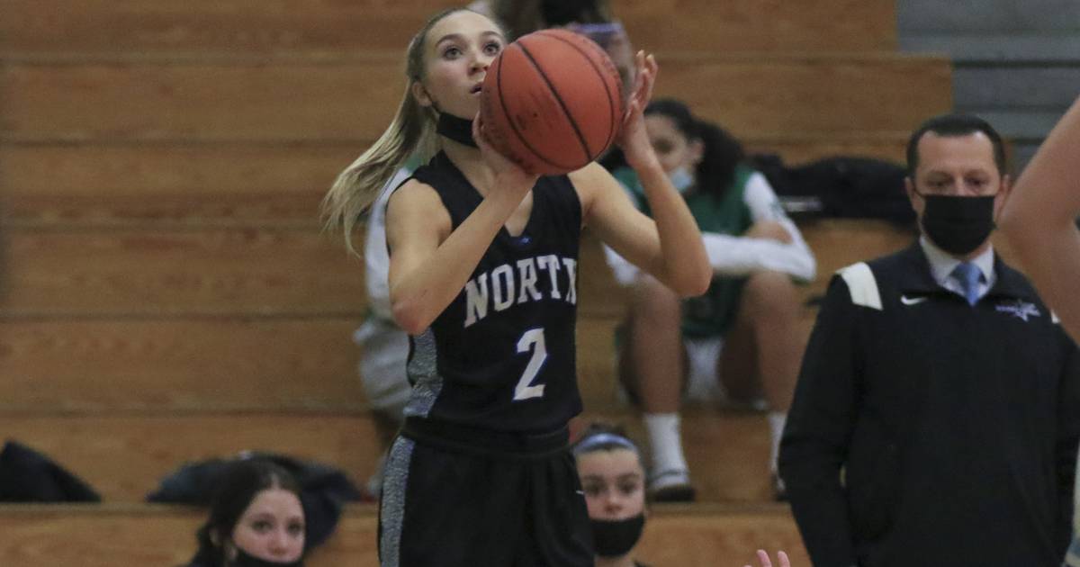 Girls Basketball: Lewis recruit Alayna Soukup, Lake Zurich use late ...