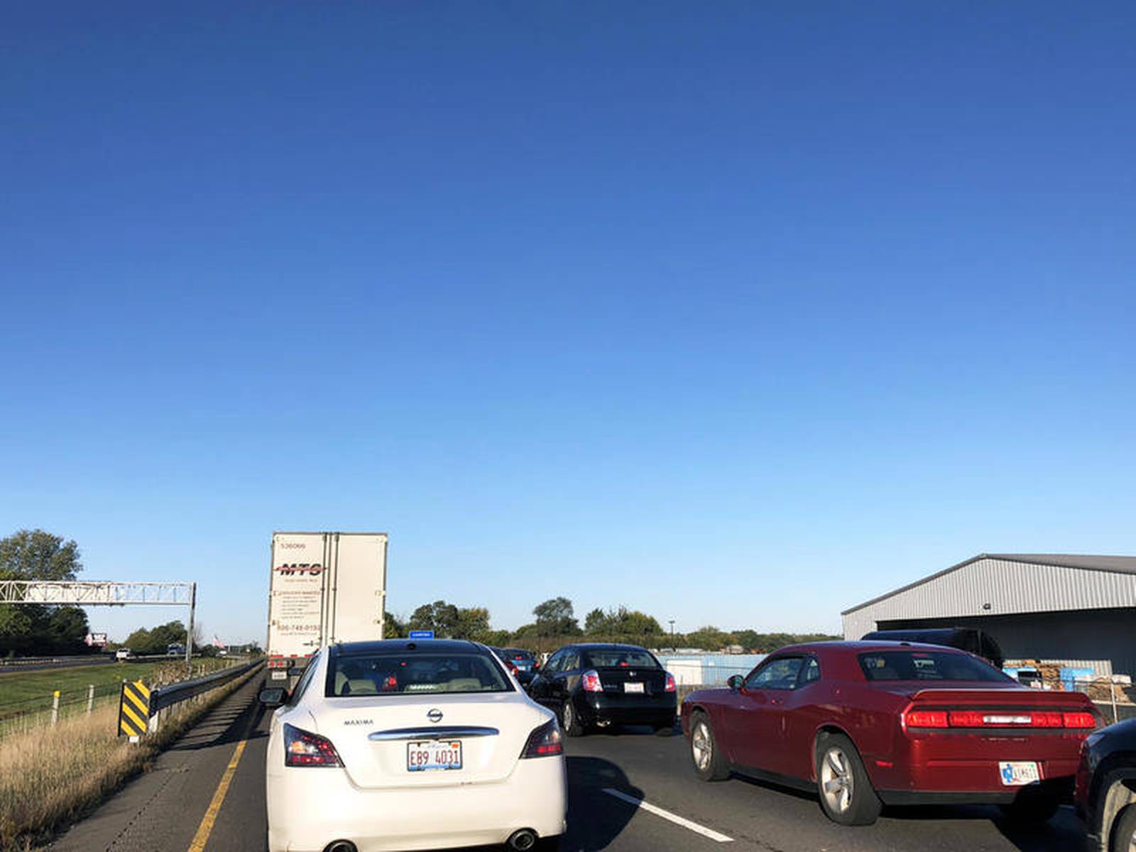 I-80 multi-vehicle crash stops westbound traffic – Shaw Local