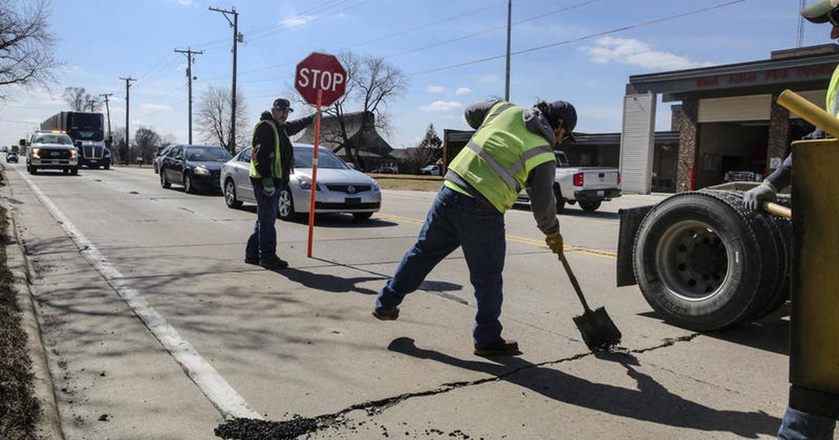 Thousands of street craters keep Joliet city workers busy year-round ...