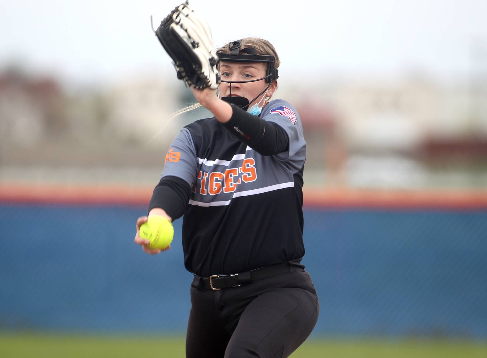Softball: Katey Pierce, Wheaton Warrenville South keep their cool in ...