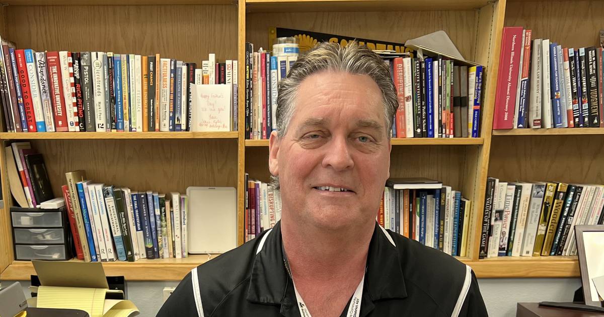 Sycamore High School Principal Tim Carlson to retire after three-decade ...