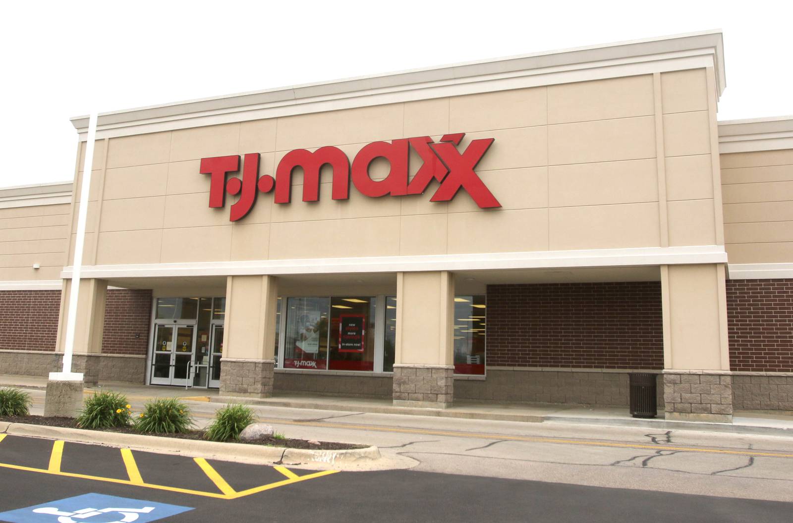 T.J. Maxx’s DeKalb move to include expanded shopping center signs ...