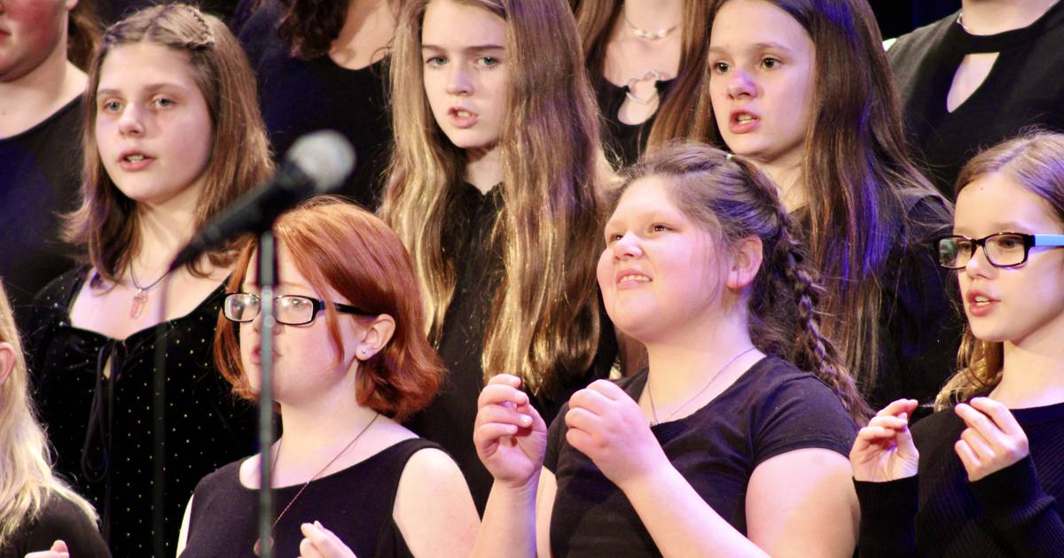 140 Dixon student singers fill Choir Fest stage for ‘Tshotsholoza ...