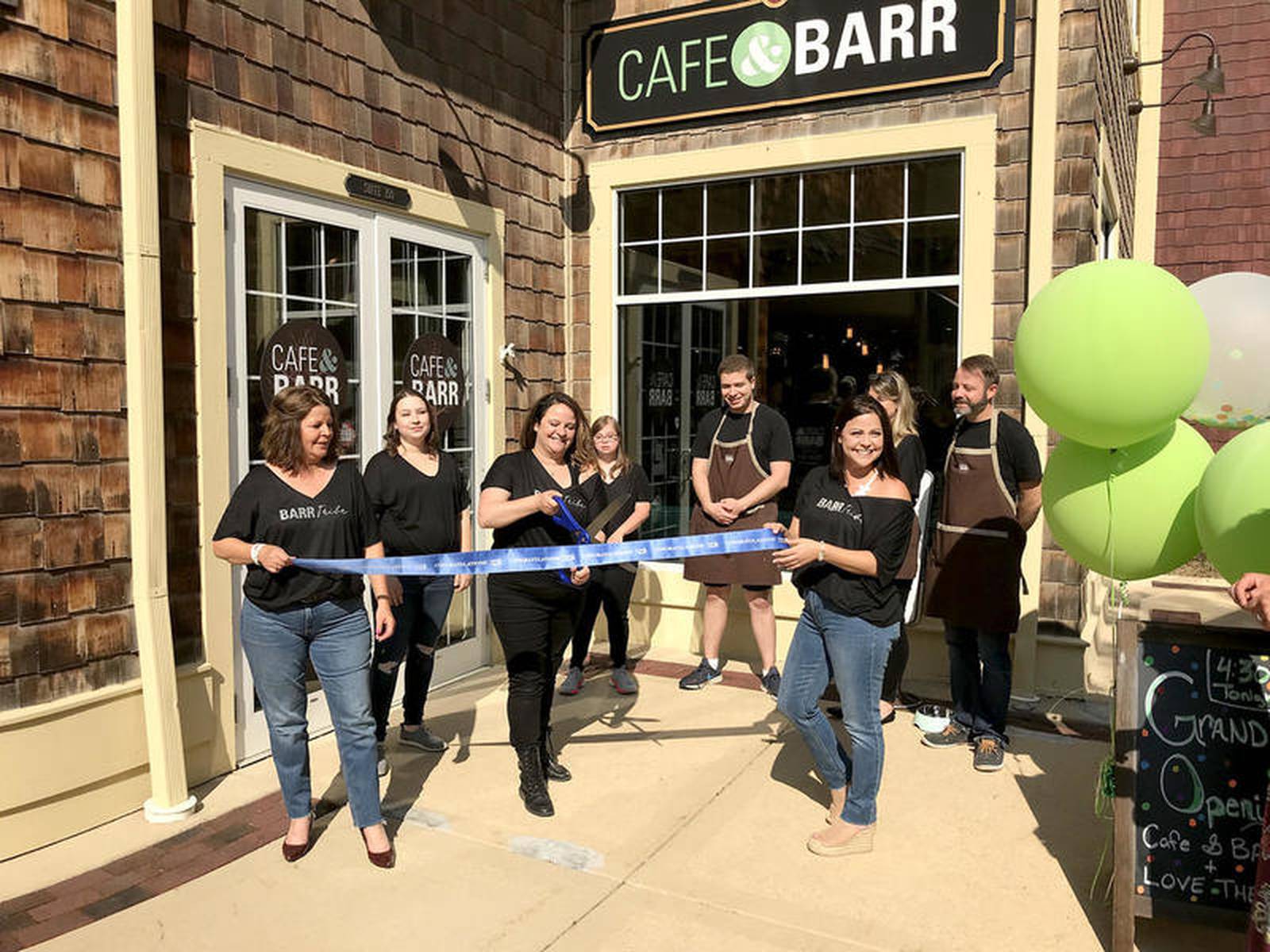 Geneva chamber welcomes Cafe & Barr – Shaw Local