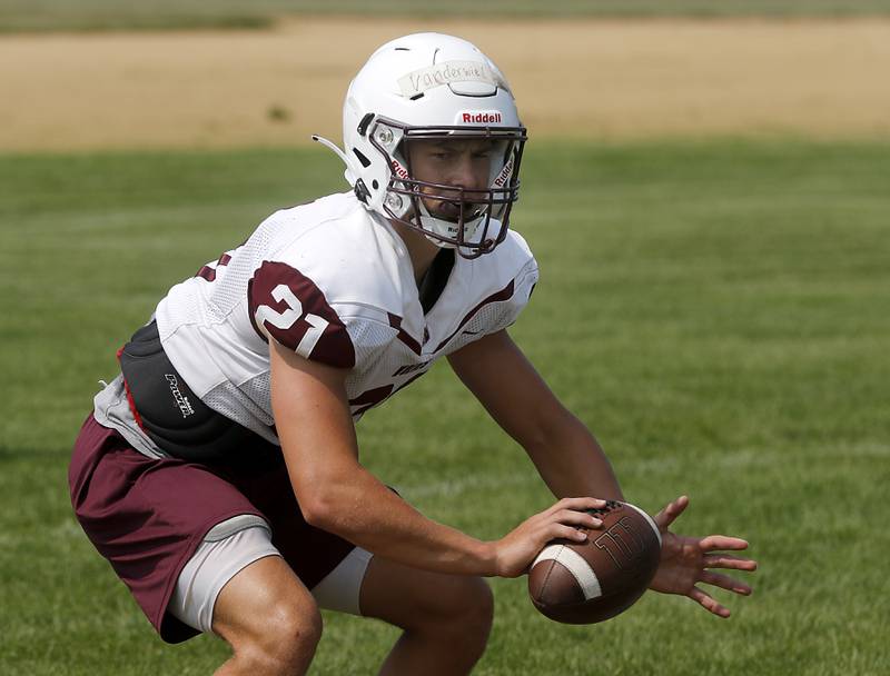 Prairie Ridge’s Joseph Vanderwiel prepared to take over at quarterback ...