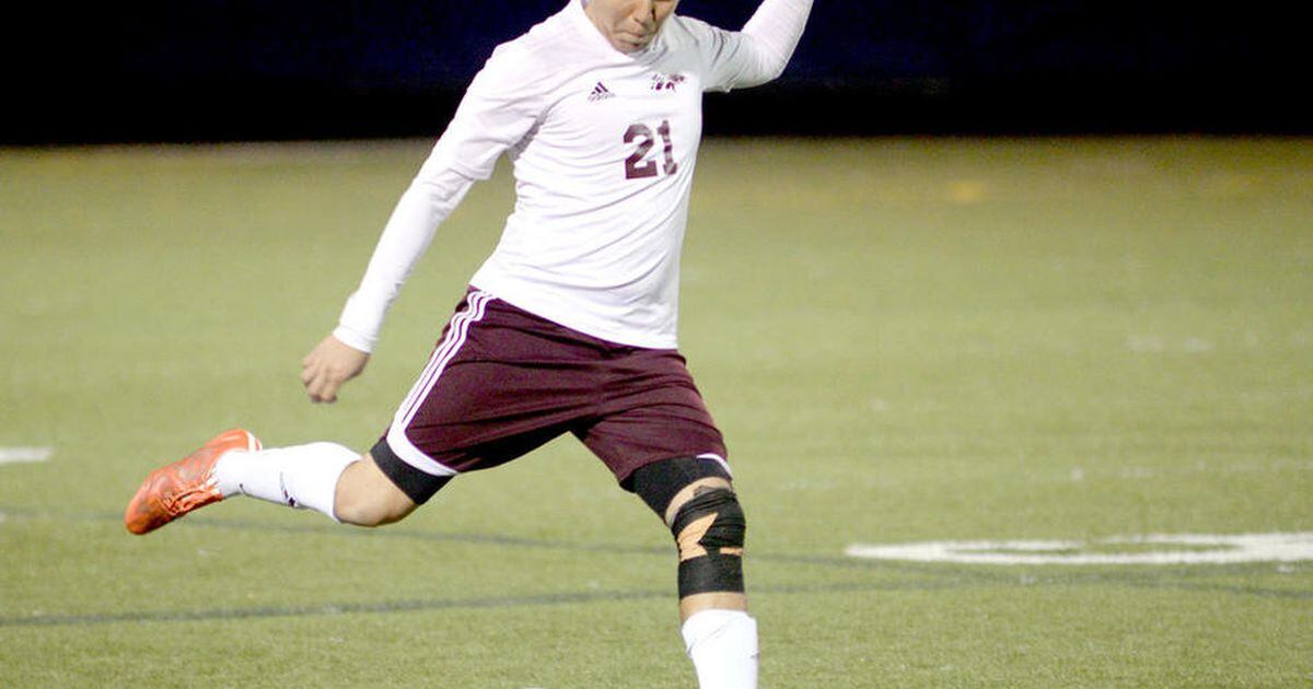High school sports: Morton boys soccer trophy one of 2015's top ...
