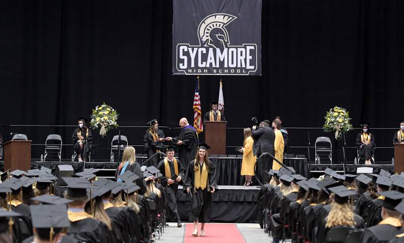 Photos: Class of 2021 graduates from Sycamore High School – Shaw Local
