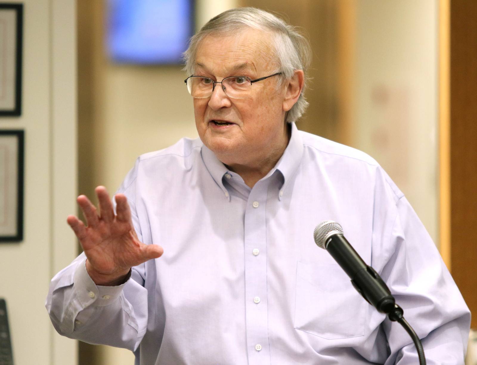 DeKalb Mayor Jerry Smith, 2nd Ward Alderman Bill Finucane offer parting ...