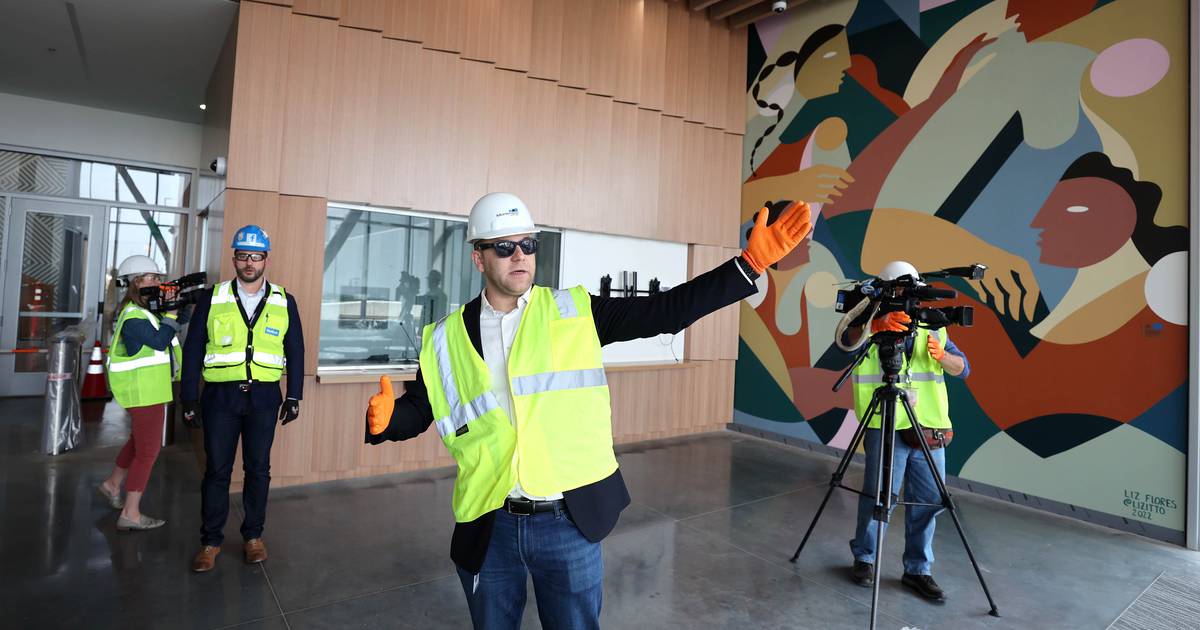 Photos: Meta announces expansion at DeKalb Data Center – Shaw Local