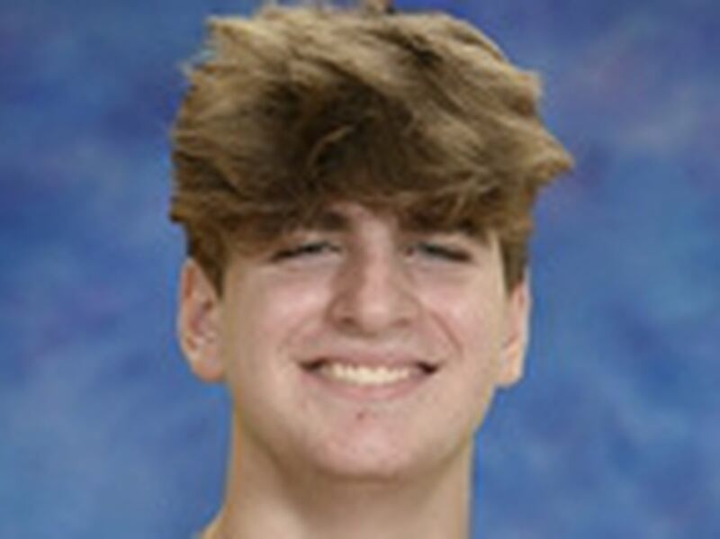 Kendall County recruiting notes: Oswego East O-lineman Zac Clarke ...