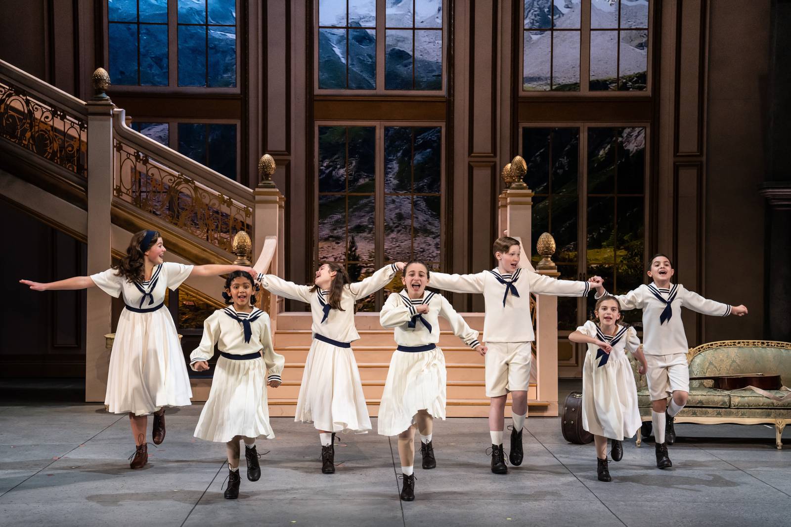 Review of Paramount in Aurora: Big voices deliver vibrant ‘Sound of ...