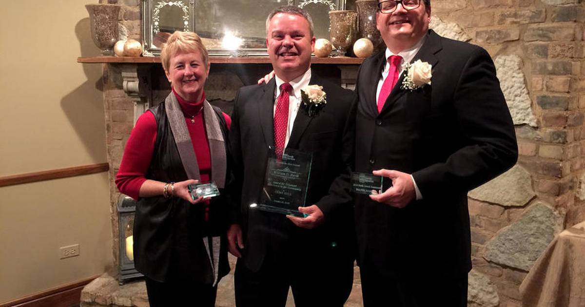 Judge Clint Hull honored as 2016 Barth Award winner – Shaw Local