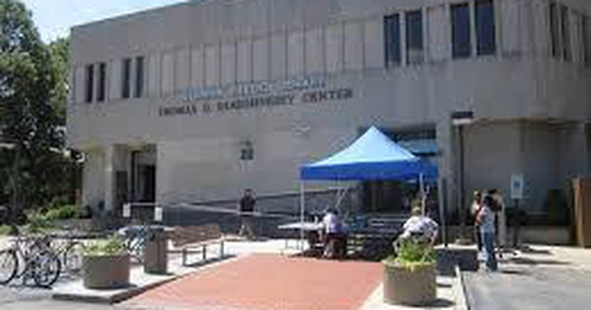 Berwyn library adds immigration services to wide array of offerings ...